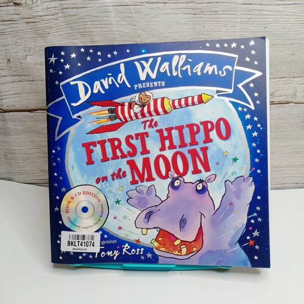 The First Hippo On The Moon - BKLT41074 – Extrokids